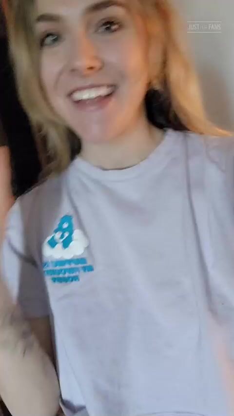 Girl Pee In Diaper